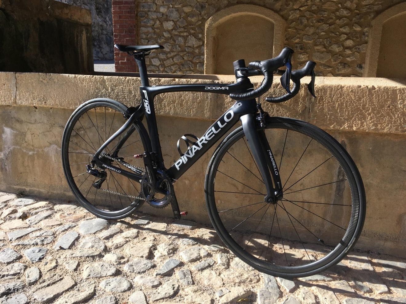 Pinarello F10 X-Light : la version ultime du vélo de route