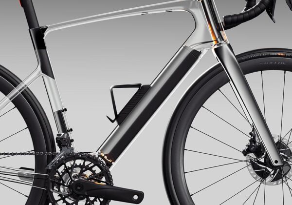 Scott Fastlane : le VAE que l'on confondrait avec un vélo de route